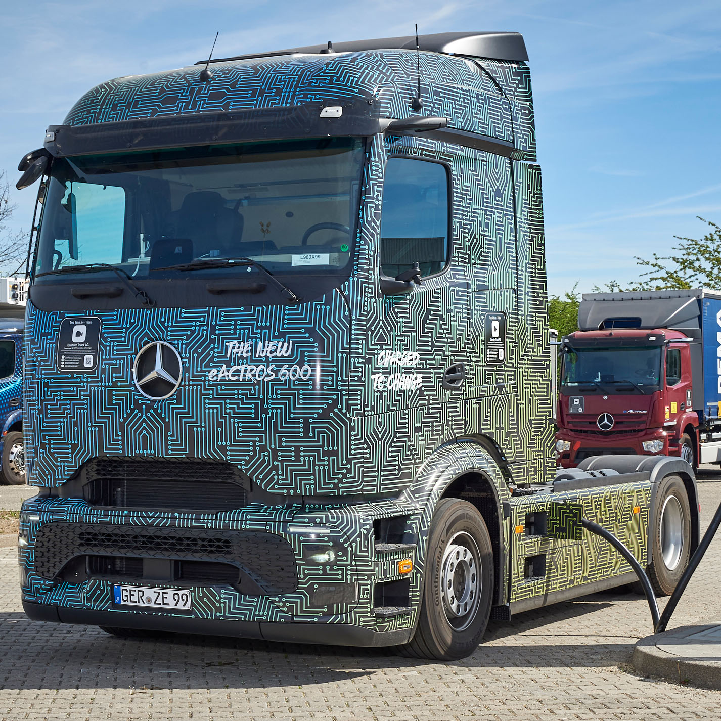 Siemens Megawatt Charging System Successfully Delivered a 1 MW Power to ...