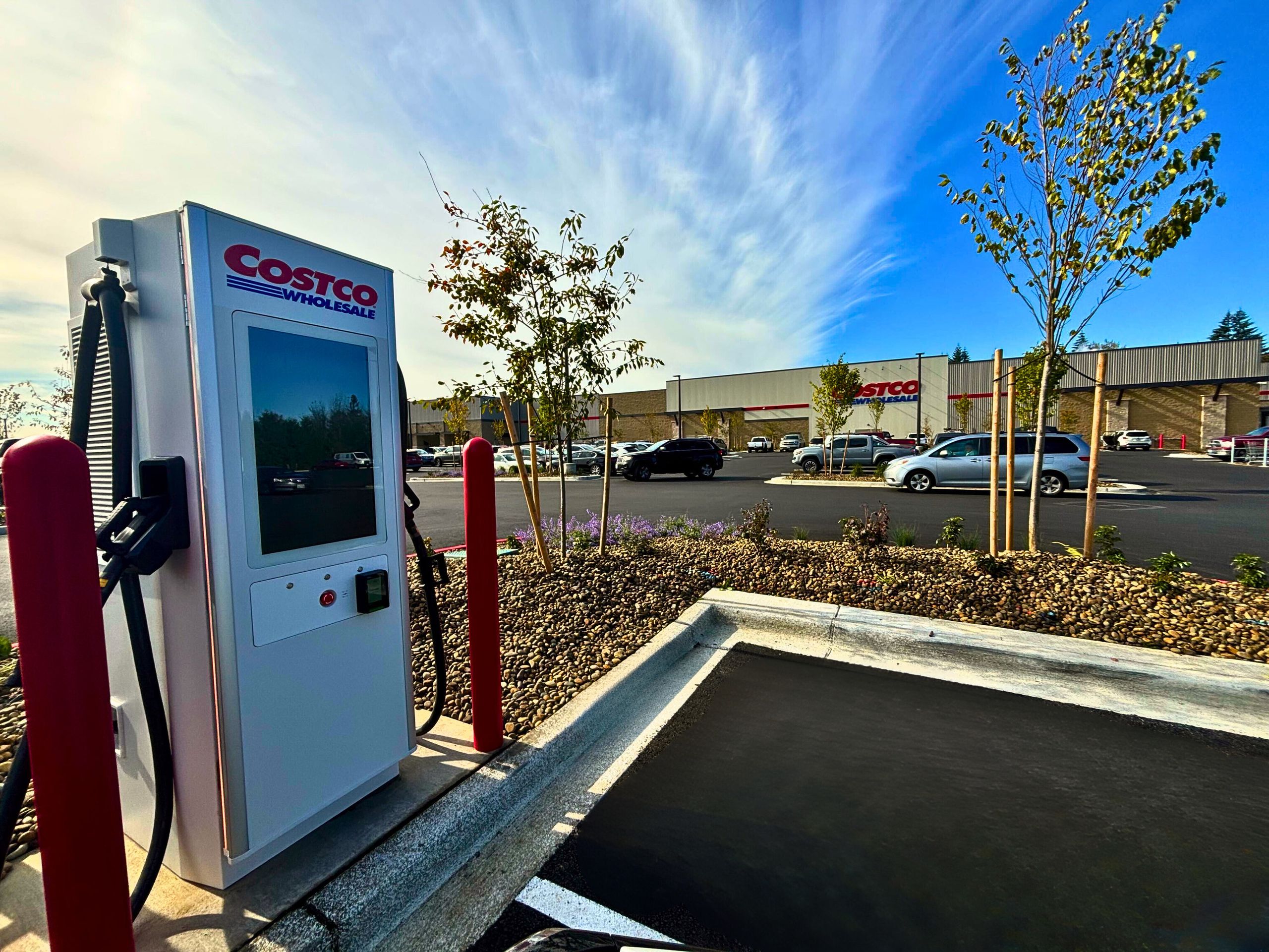 Costco Has Started Deploying Their Own DC Fast Chargers